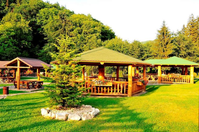 Inspiratie pentru calatorii: Un ghid cu idei de cazari frumoase pentru ...